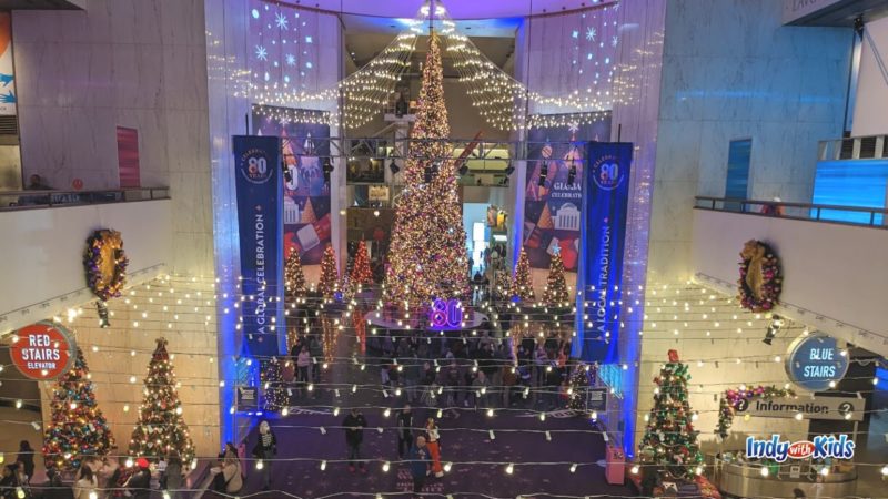 15 Midwest Christmas Destinations & Holiday Experiences Worth the Drive