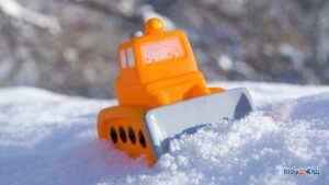 FUN IN SNOW IDEAS | 37 Fun Things to Do in the Snow