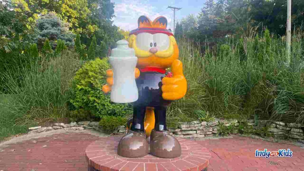 Garfield Trails | Visit Garfield Statues Along 2 Mesmerizing Trails